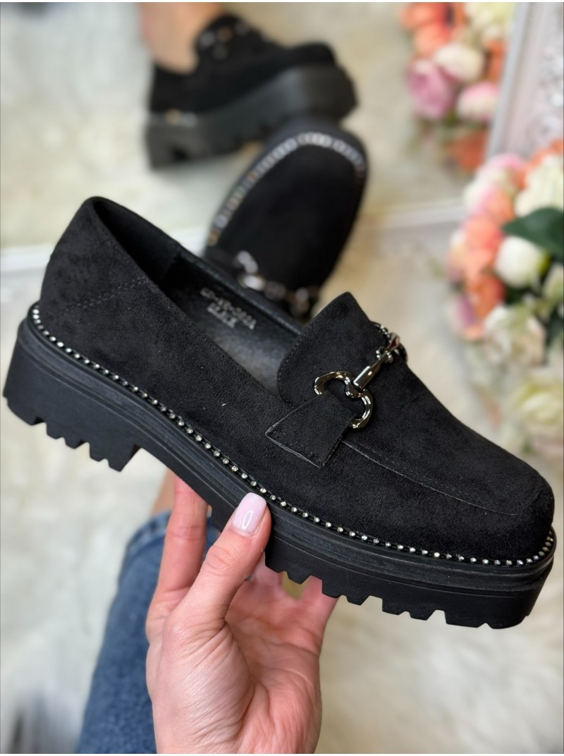 Slēgtās kurpes - loferi